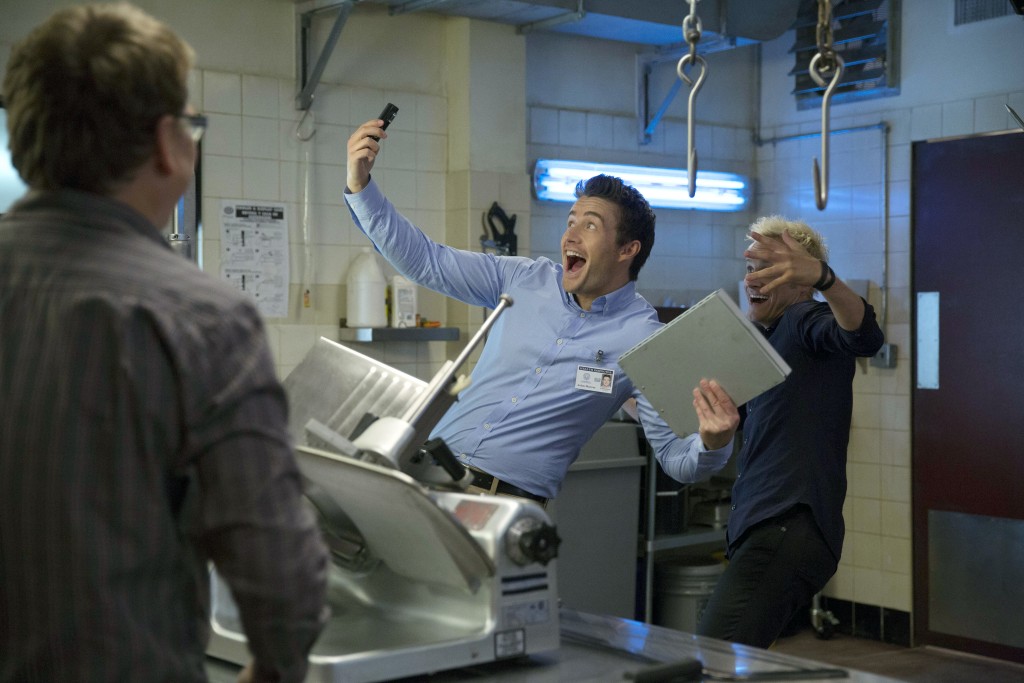 Selfies and Shenanigans Behind the Scenes of 'iZombie' (PHOTOS)