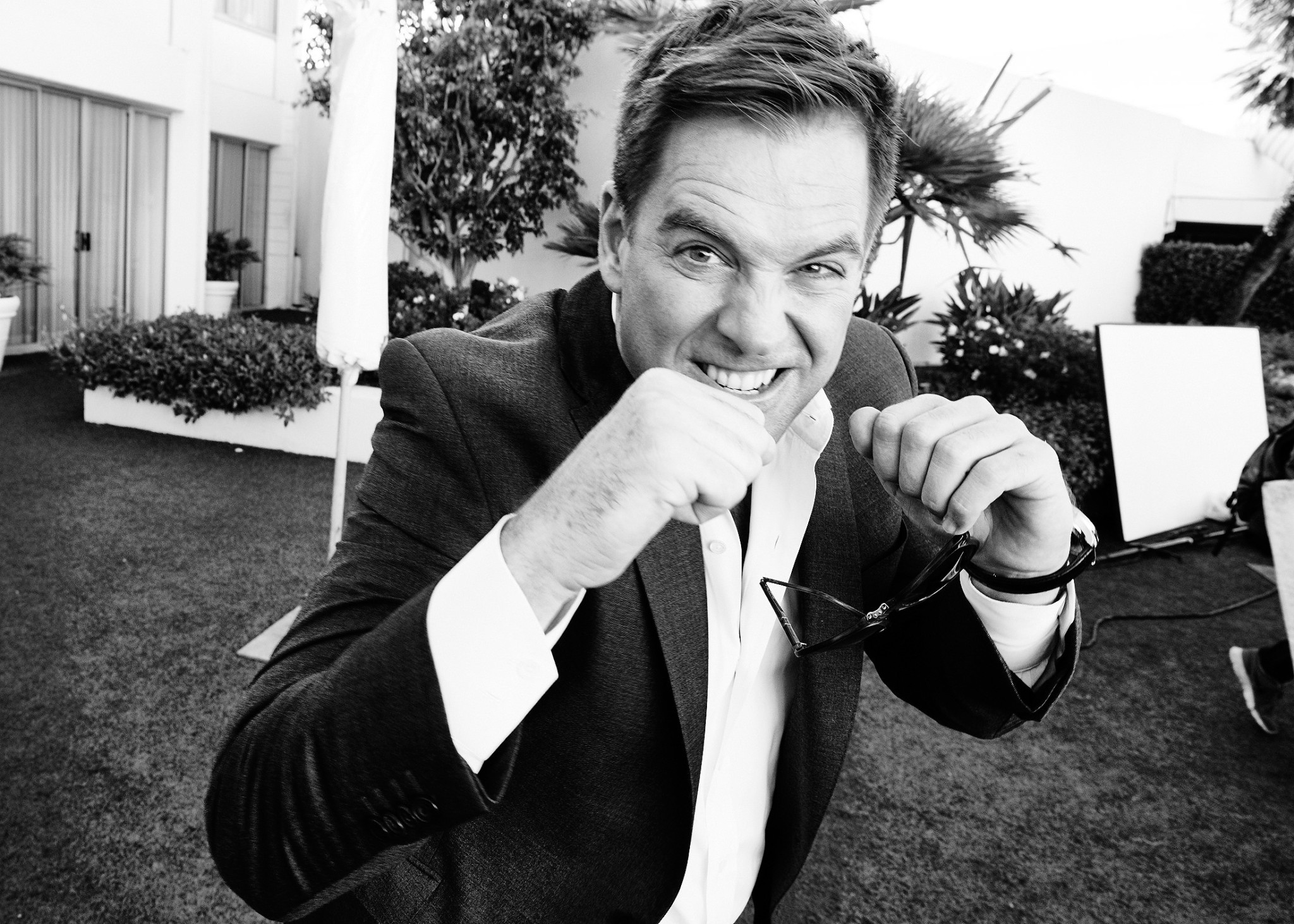'NCIS's Michael Weatherly Goofs Off in These Outtakes (PHOTOS)