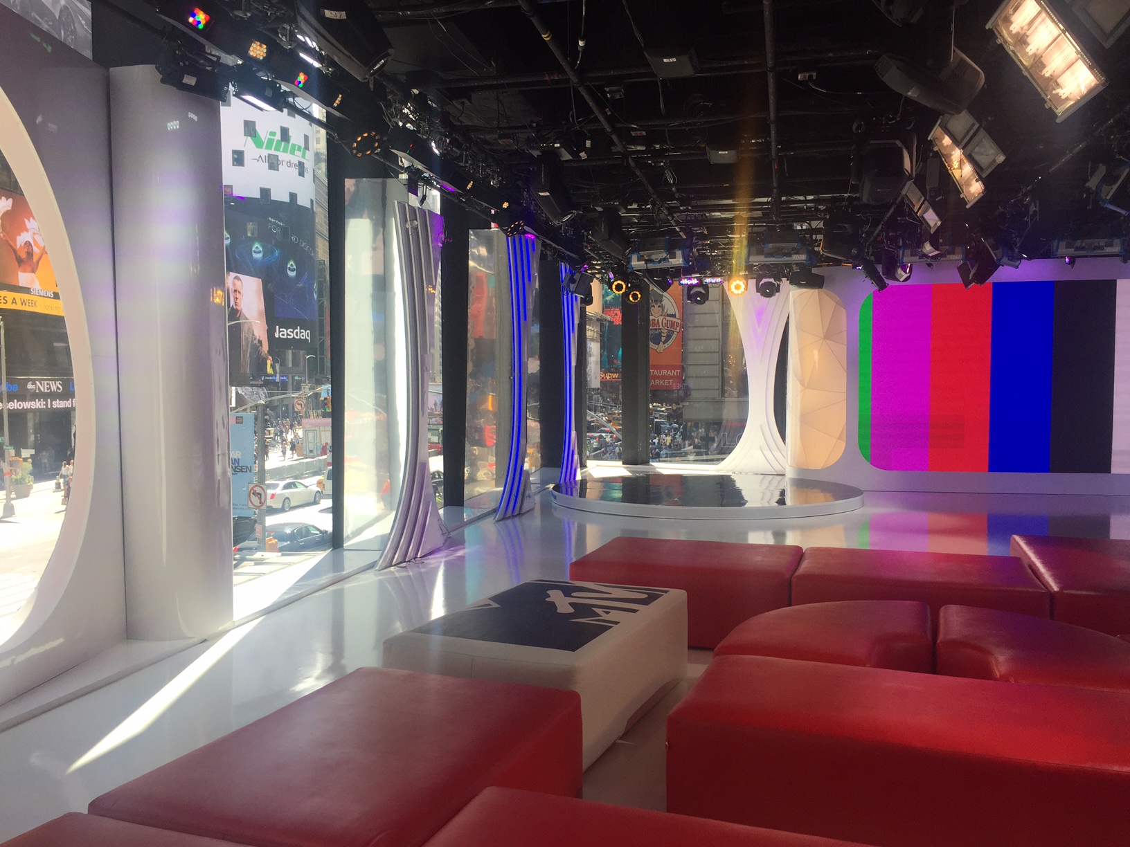 6 Things to Know About MTV's 'TRL' Reboot