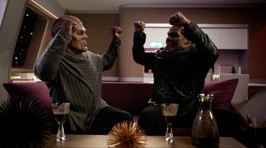 WATCH: Ed Painfully Learns About Moclan Culture in 'The Orville' Season ...