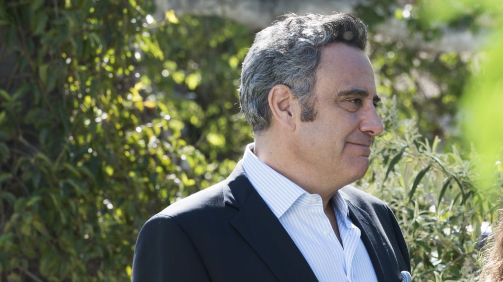 Brad Garrett on Why 'Single Parents' Is 'Realistic' About Raising Kids Brad Garrett on Why 'Single Parents' Is 'Realistic' About Raising Kids