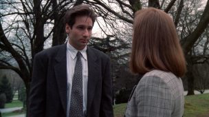 7 Most '90s Things About the 'X-Files' Pilot