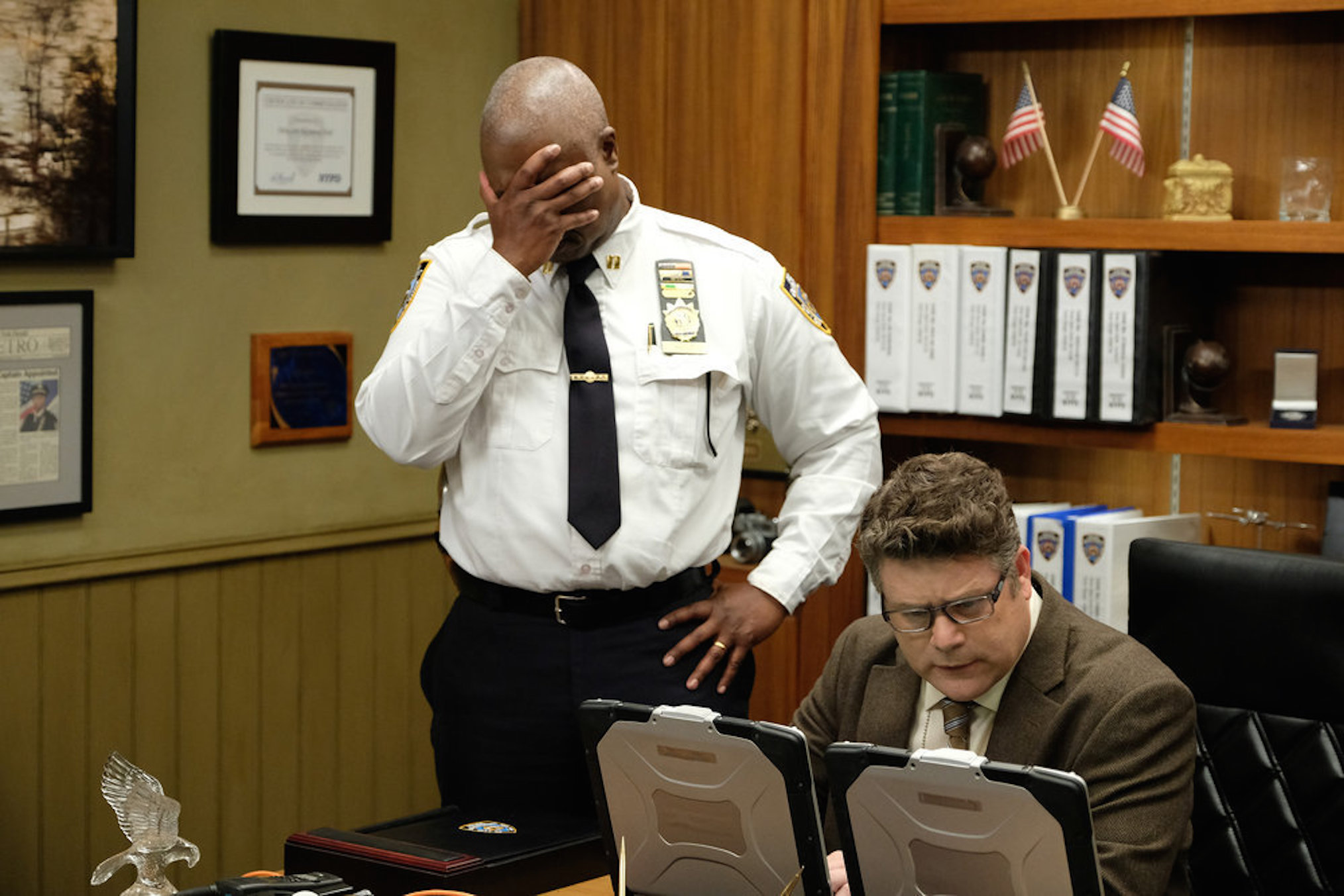 A Computer Catastrophe Cripples the Precinct on 'Brooklyn Nine-Nine ...