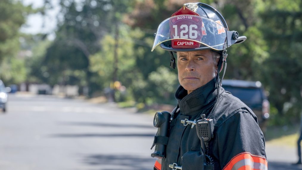 Sneak Peek at Rob Lowe in the '9-1-1: Lone Star' Premiere (PHOTOS)