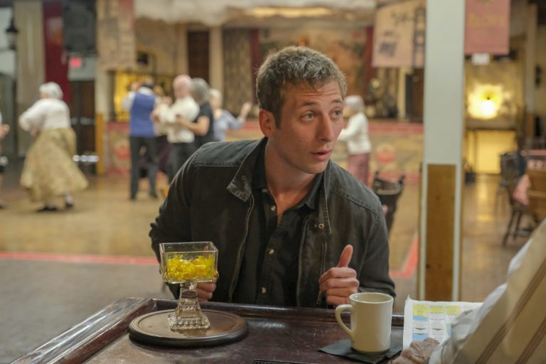 'Shameless' Finale: Love's in the Air for the Gallagher Family ...