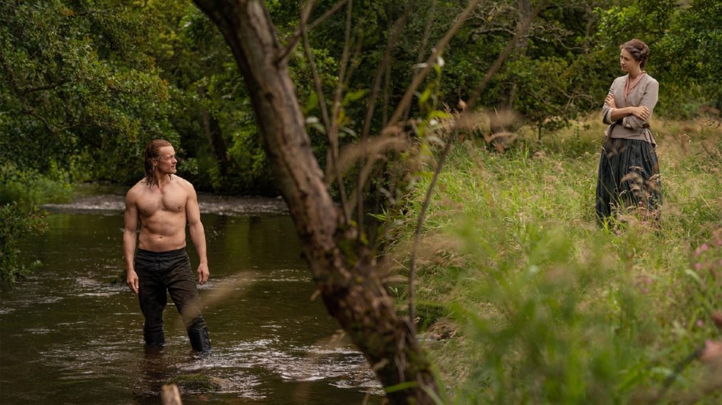 The Frasers Take the Front Line in an 'Outlander' Sneak Peek (PHOTOS)
