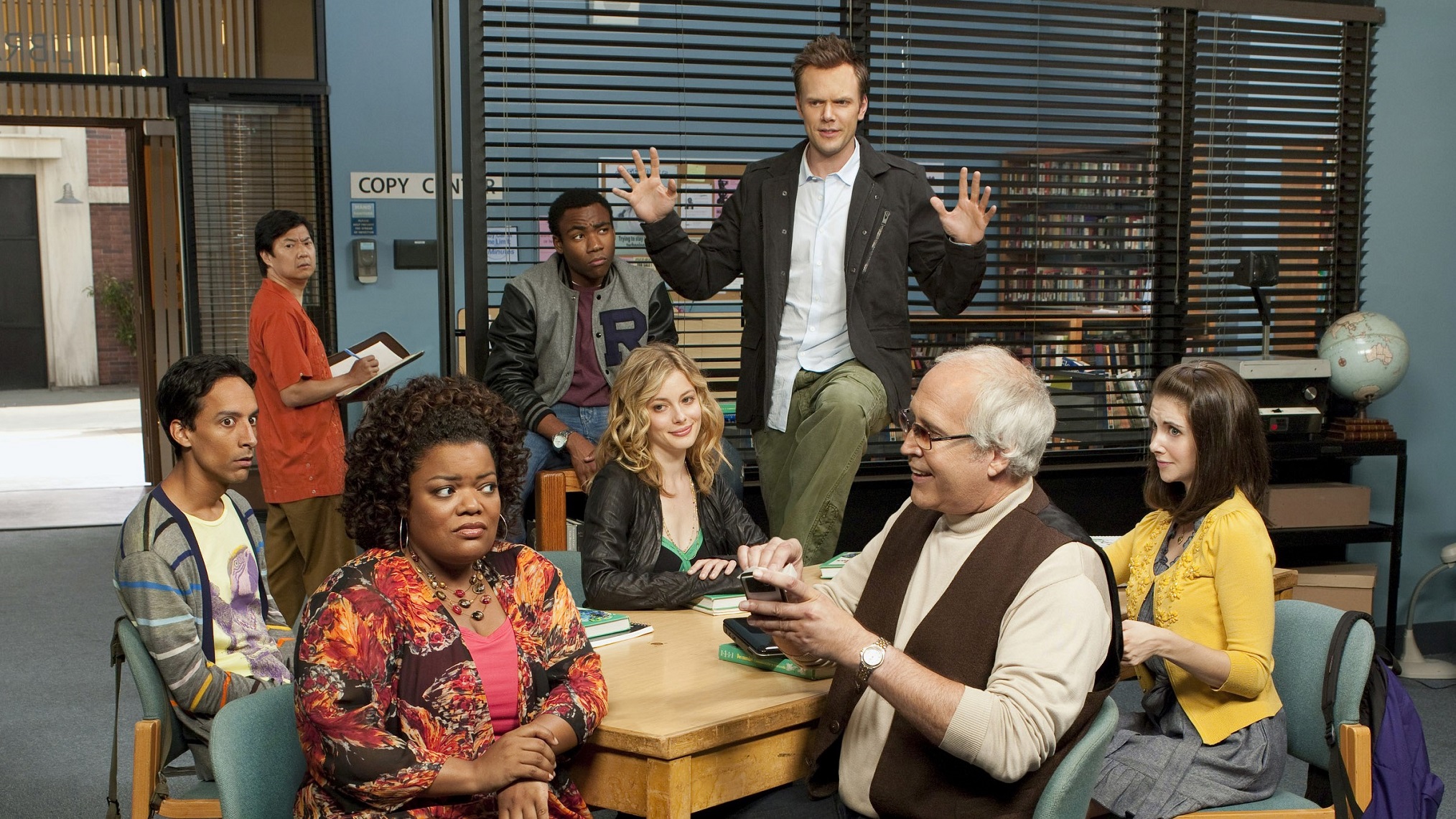 'Community' Cast (Including Donald Glover) to Reunite for Table Read 'Community' Cast (Including Donald Glover) to Reunite for Table Read
