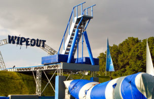 Wipeout (2021) - TBS Game Show - Where To Watch