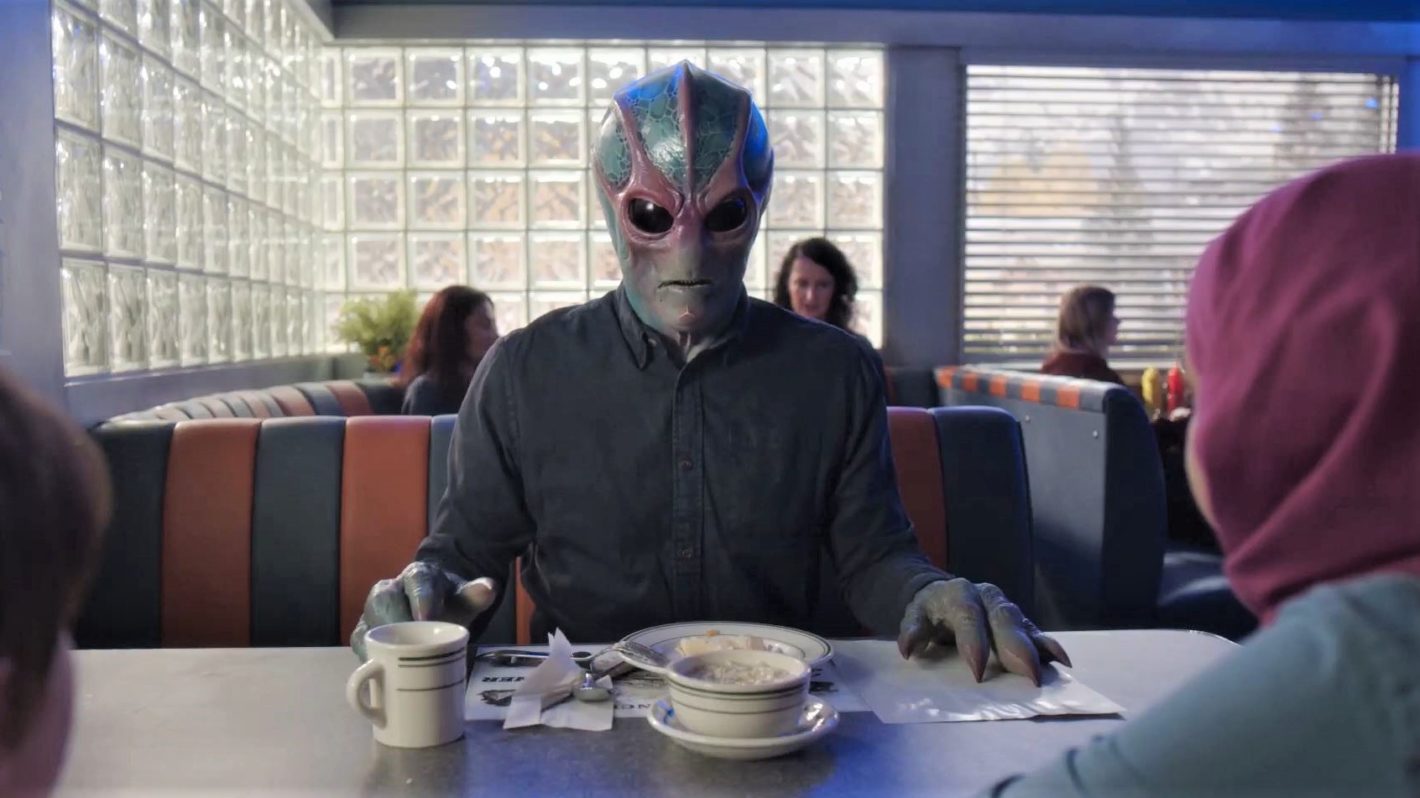 'Resident Alien' First Look Teases Harry's Season 2 Return to Earth (VIDEO)