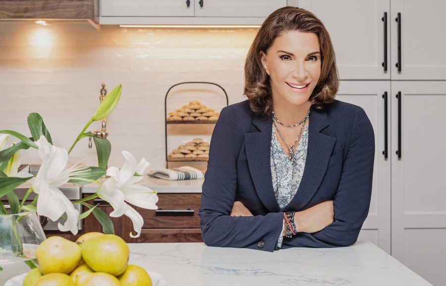 Hilary Farr - Designer, Host, Actress, Businesswoman