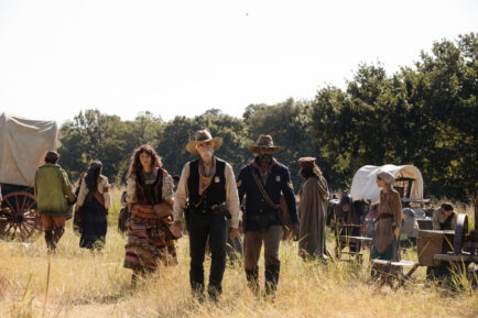 '1883': Gratiela Brancusi on Noemi & Thomas, Filming That Brutal Finale ...