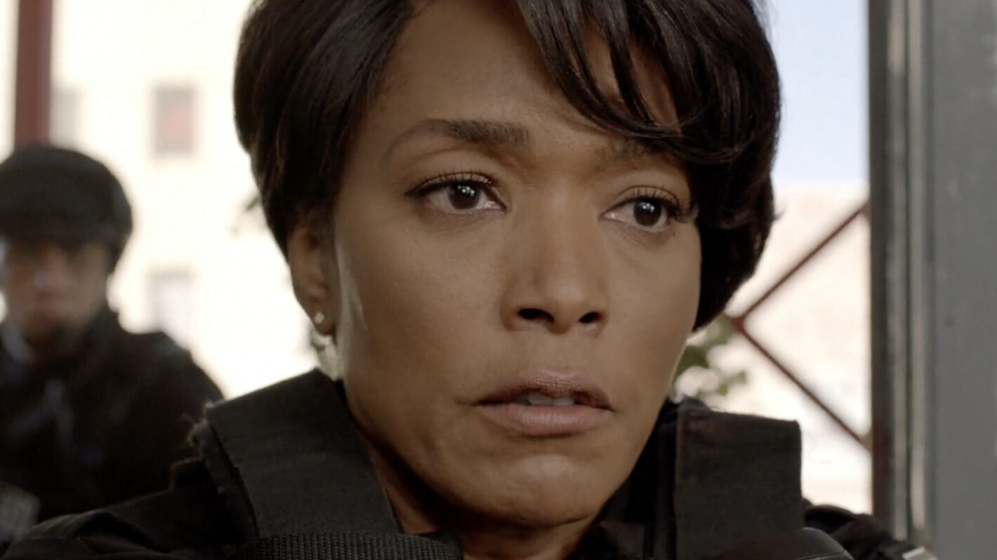 '9-1-1' Crossover: Angela Bassett to Guest Star as Athena Grant on ...