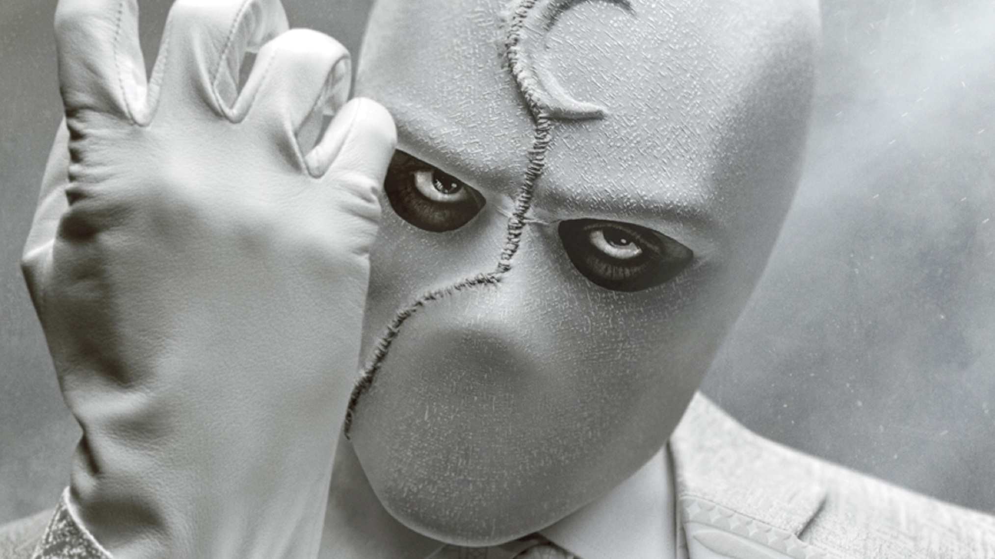 'Moon Knight': Marvel Unveils a New Poster of Oscar Isaac as Mr. Knight ...