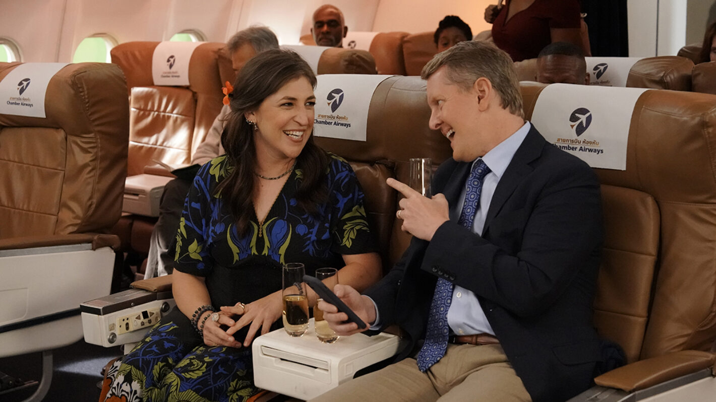 Mayim Bialik Teases a 'Very Funny' Ken Jennings in the 'Call Me Kat ...