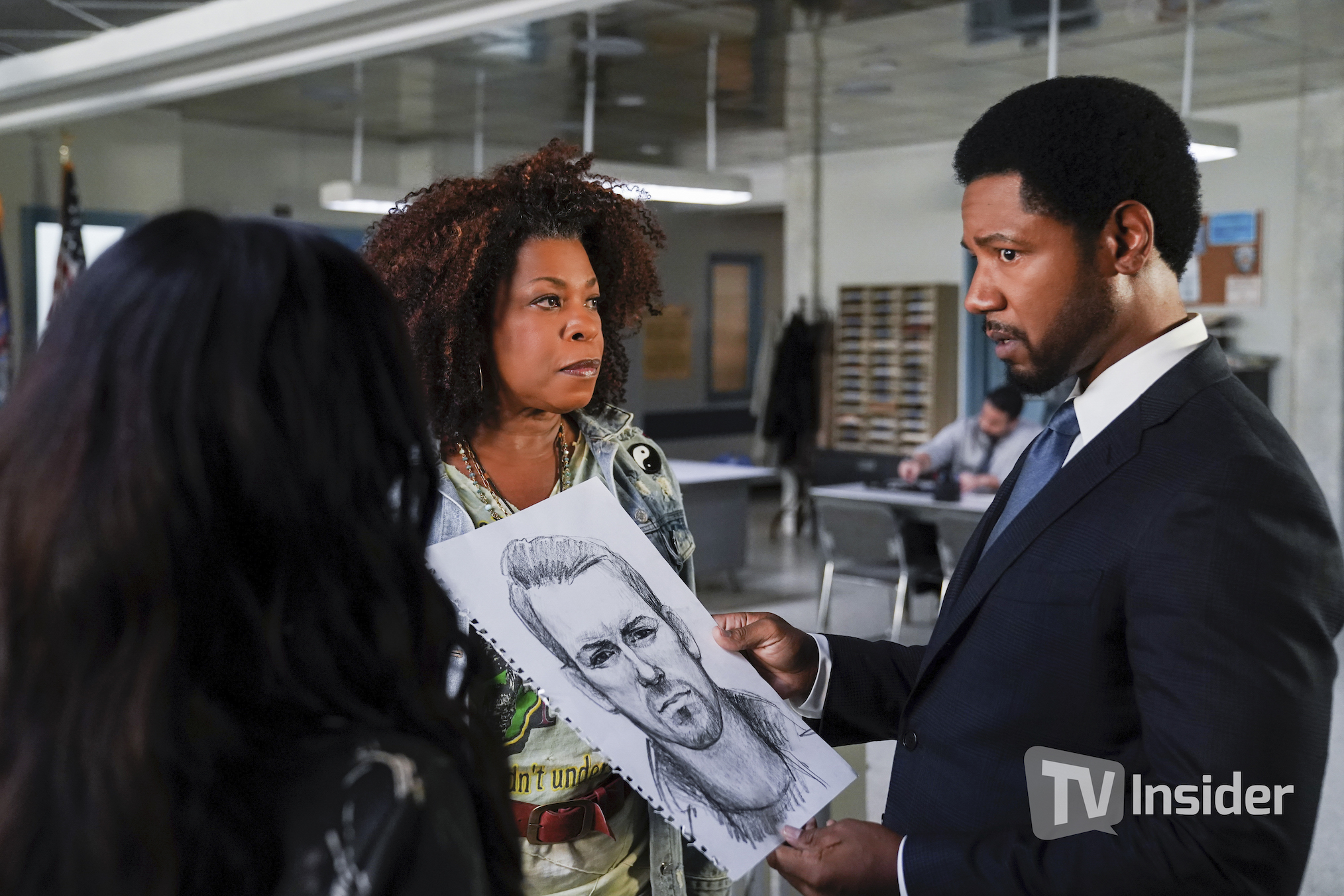 The Equalizer Season 3 Premiere The Team Searches For Robyn Photos