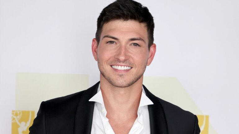 'Days of Our Lives' Star Robert Scott Wilson on Why Fans Should Follow ...