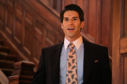 Cornered: 'Ghosts' Star Asher Grodman Reveals What Shows He's Watching ...