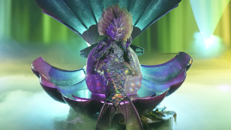 'The Masked Singer': Mermaid on Fishtail Choreography & Finding the ...