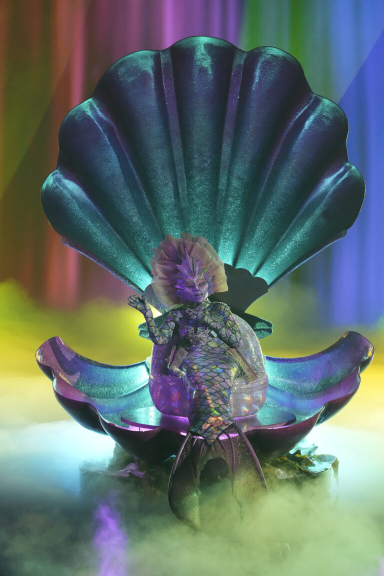 'The Masked Singer': Mermaid on Fishtail Choreography & Finding the ...