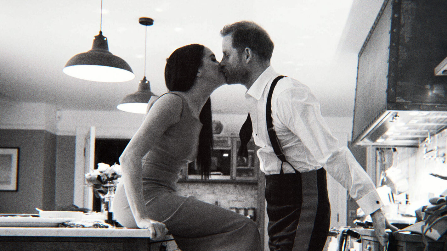 'Harry & Meghan' Docuseries Teaser Released by Netflix (VIDEO)