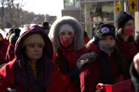 'Three Pines': Alfred Molina on Gamache's Long-Buried Demons in Edgy ...