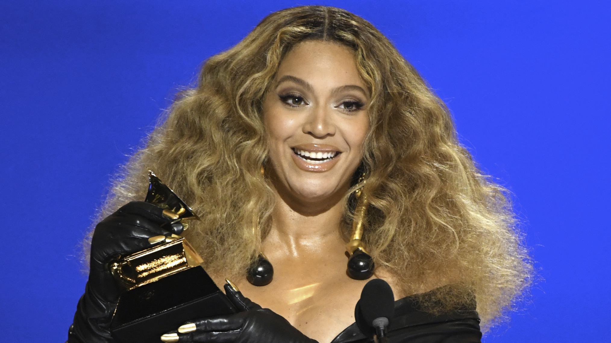 Beyoncé Knowles - Musician, Singer, Actress