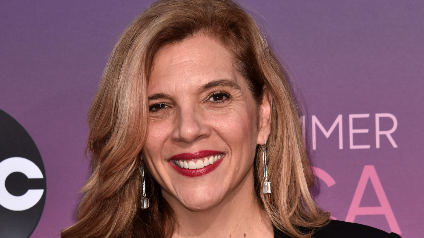 'Grey's Anatomy' & 'Station 19' Boss Krista Vernoff to Exit After ...