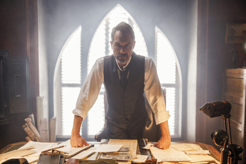 Eric McCormack Talks Playing Against Type as a Villain on 'Slasher: Ripper'