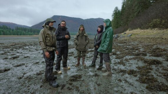 'Outlast' Forces 'Lone Wolf' Contestants to Embrace Team Dynamics for ...