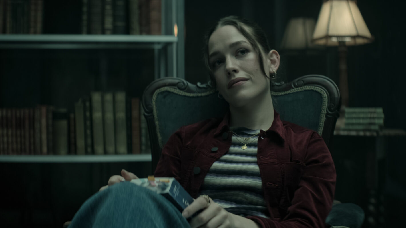 Why 'You' Brought Back Love & Beck for That Season 4 Twist