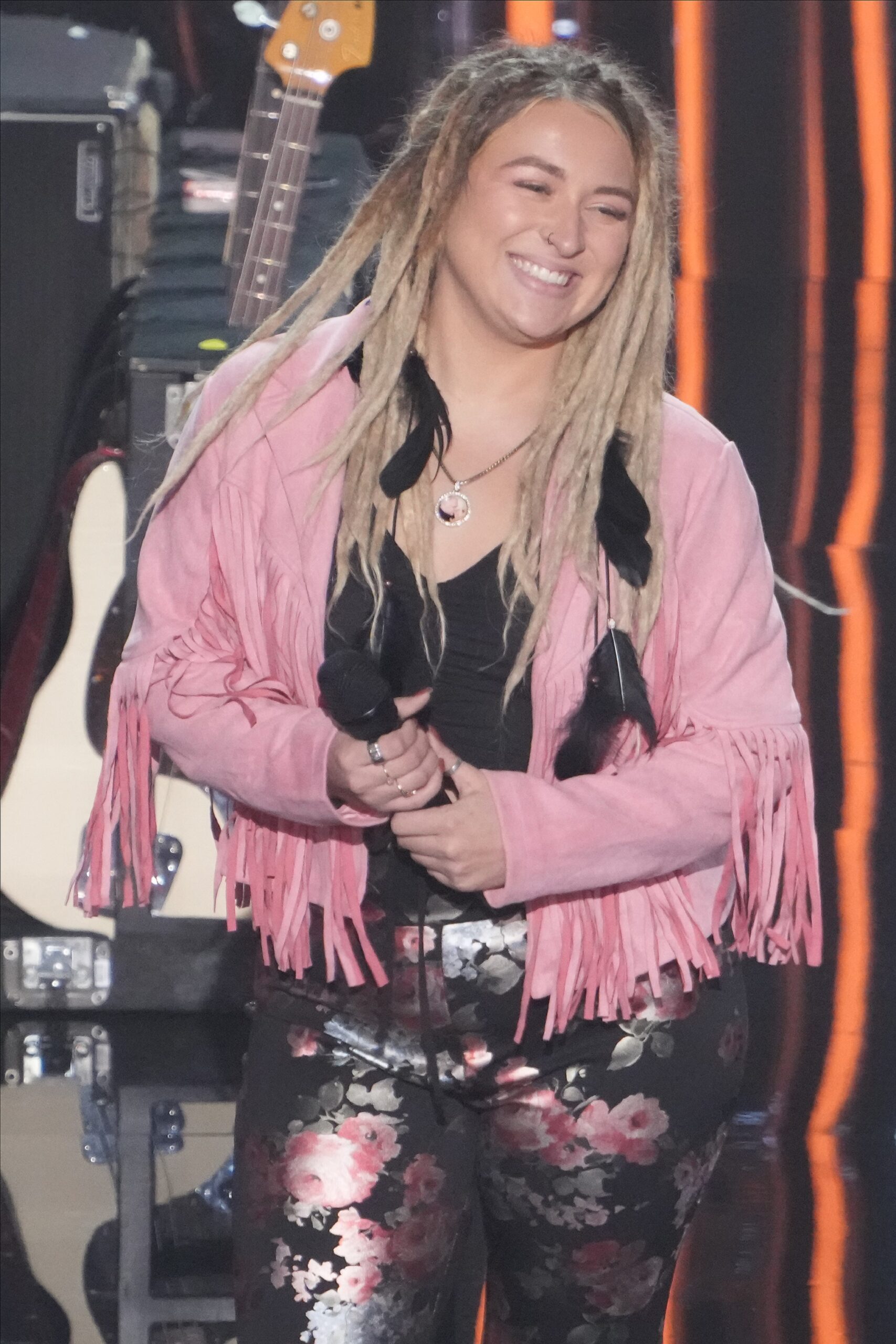 'American Idol': Shock Exits for Fan Favorites, Plus a Surprise Twist ...