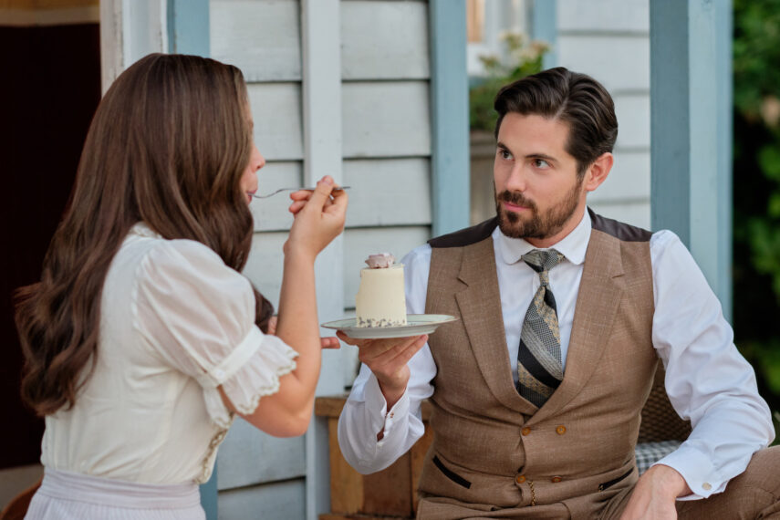 When Calls The Heart Erin Krakow On Elizabeth And Lucas Real