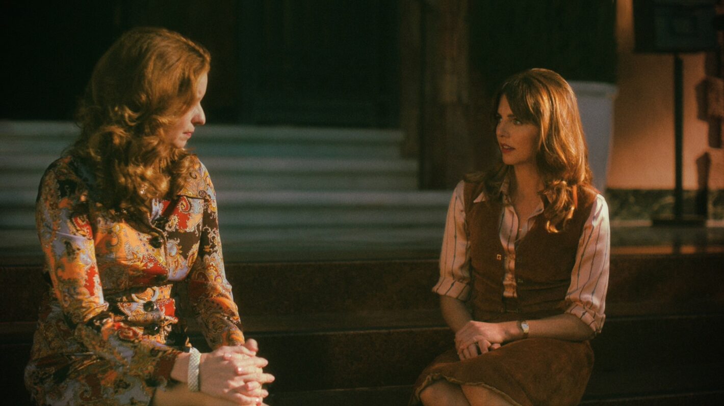 'Minx' Star & Creator on Joyce's Necessary Breakthrough With Sister Shelly