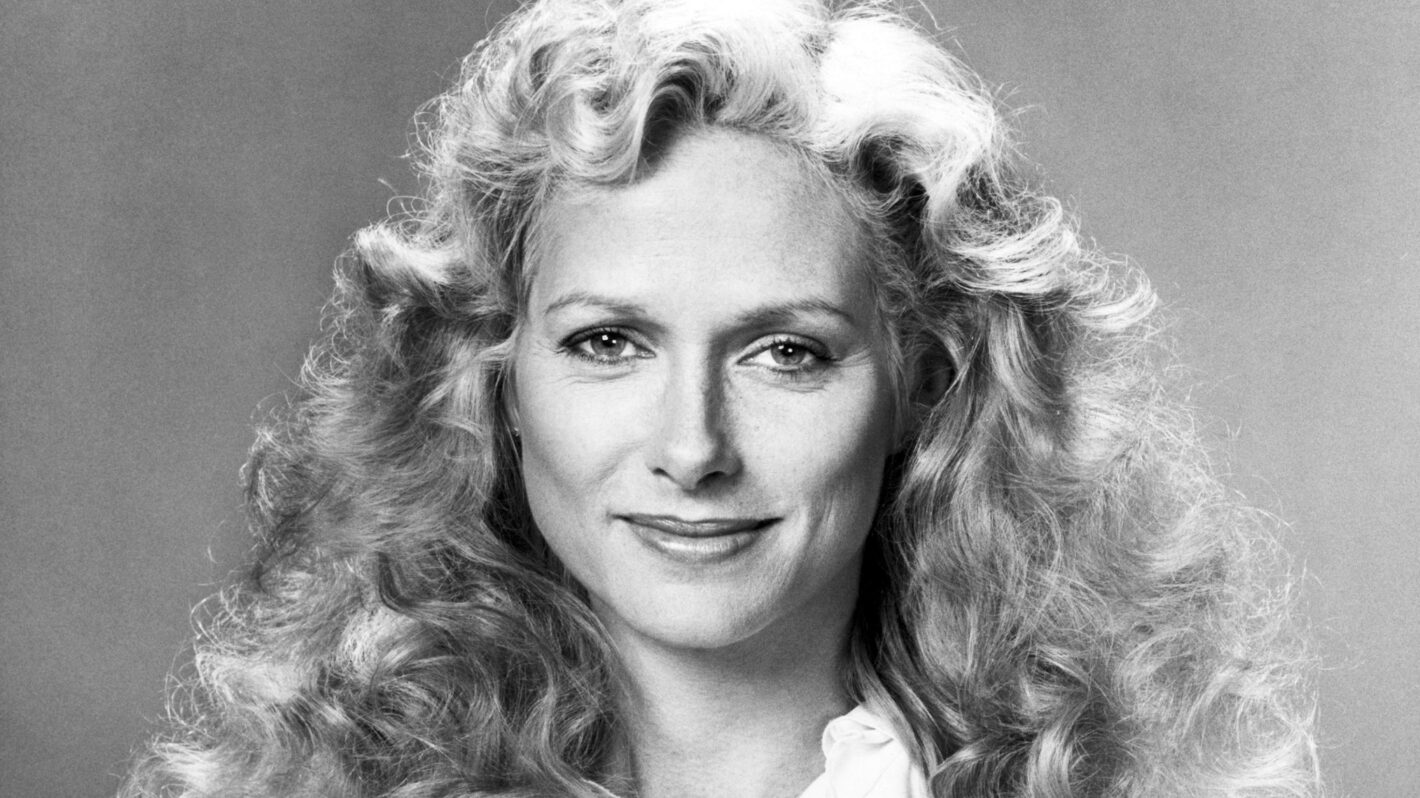 Shelley Smith, ‘The Associates’ and ‘For Love and Honor’ Actor, Dies at 70