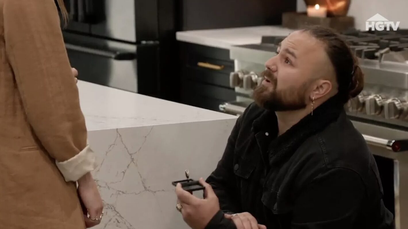 HGTV 'Good Bones' Star Tad Starsiak Proposes to Girlfriend Anna on Show ...