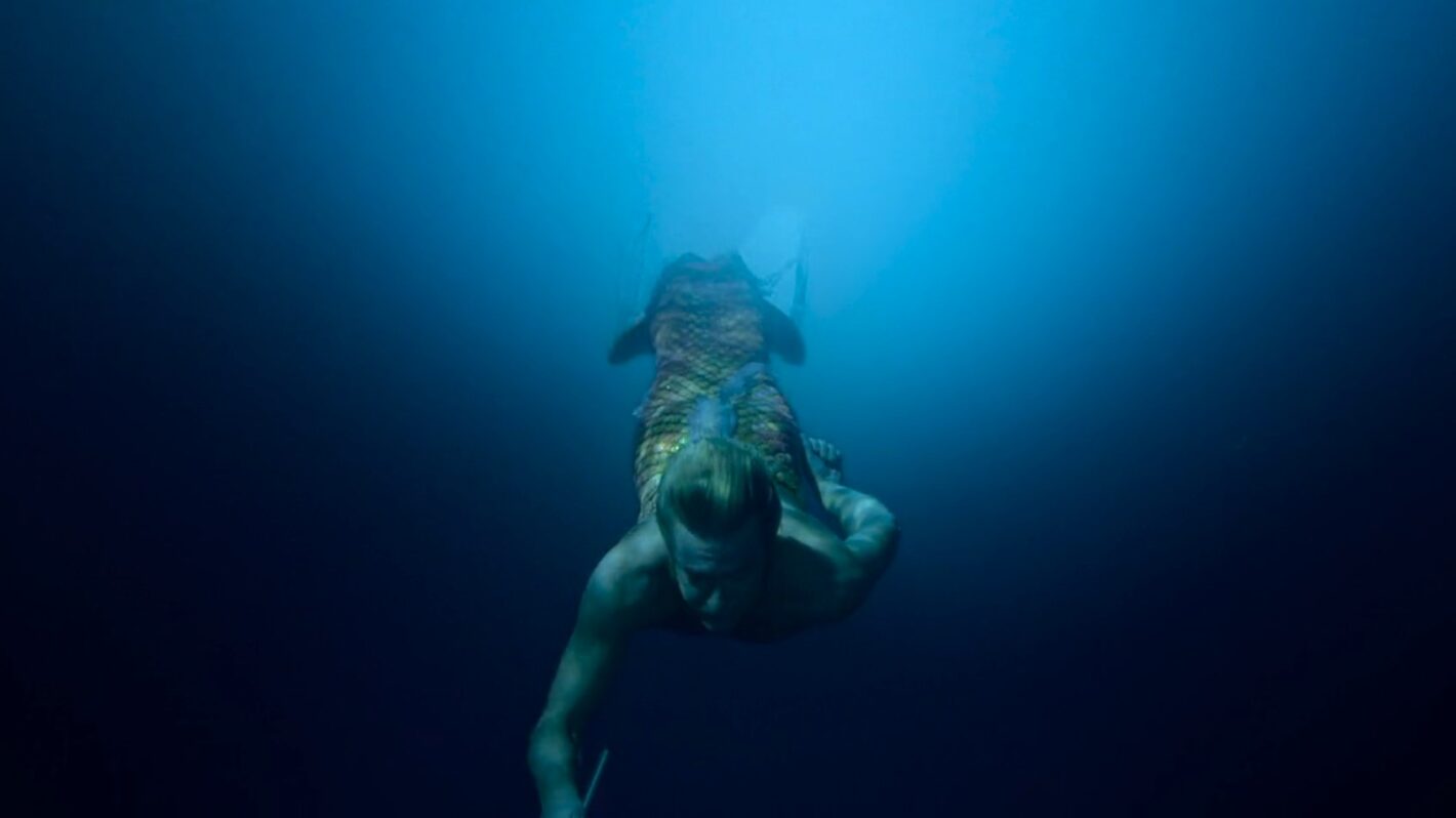 Our Flag Means Death How Blackbeard And Stedes Fantastical Underwater