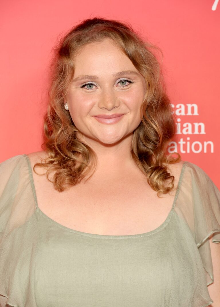 'The Last Anniversary': Teresa Palmer, Miranda Richardson & More to ...