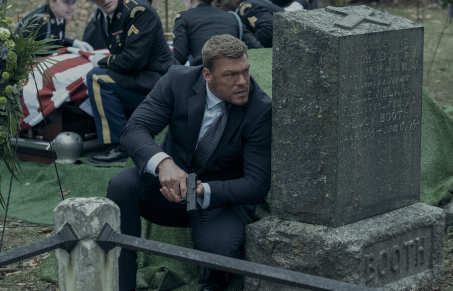 Serinda Swan - Actress