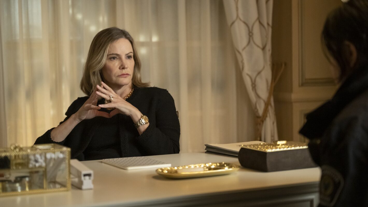 'Fargo': Has Lorraine Finally Seen the Real Dot? Jennifer Jason Leigh & Team Weigh In