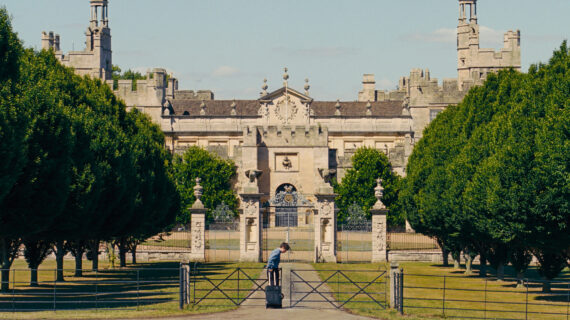 10 Real English Estates Seen in ‘Saltburn,’ ‘Fool Me Once’ & More TV ...