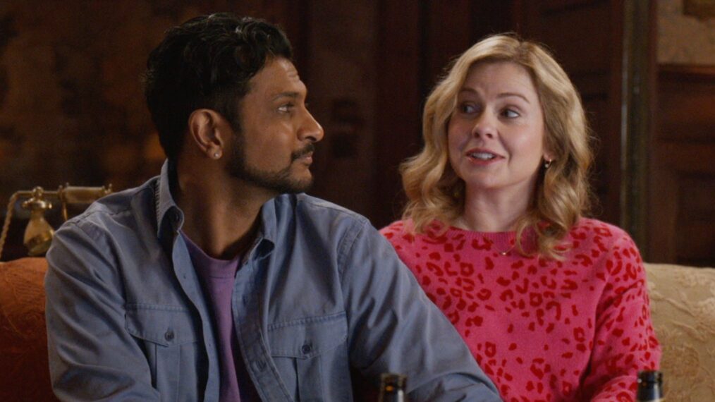 'Ghosts' Cast Watches Patrick Swayze & Demi Moore's 'Ghost' in Super ...