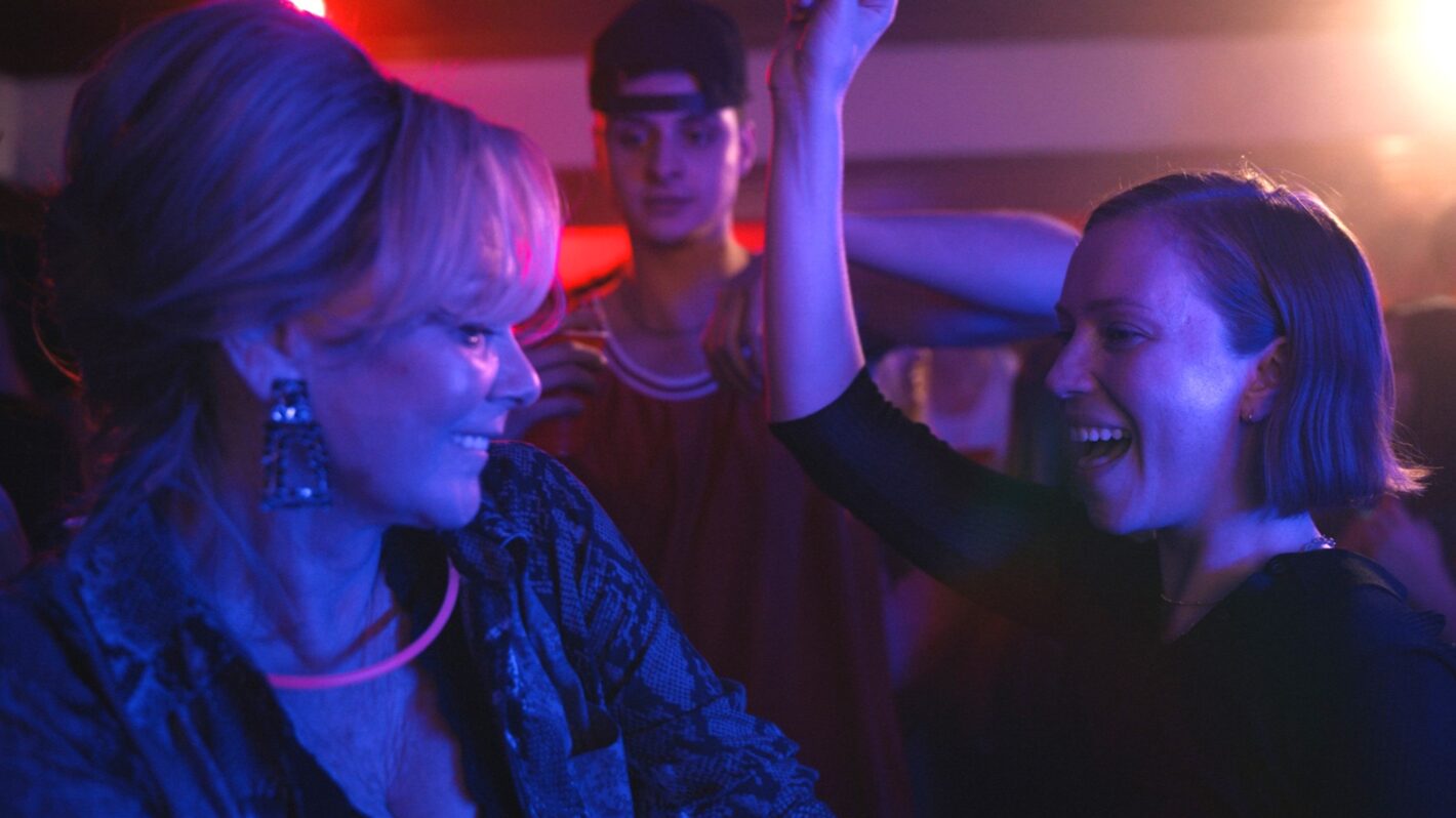 'Hacks' Stars Preview Deborah & Ava's Season 3 Dynamic: 'There's No ...