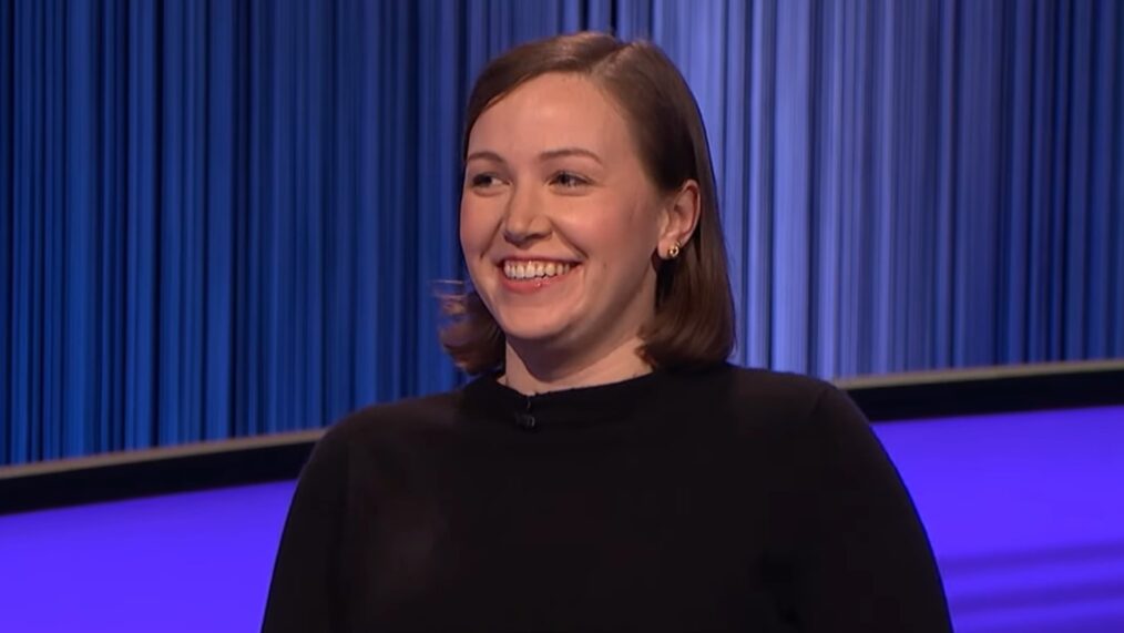 'Jeopardy!' Player Smokes Competition in Final Round by Betting Small