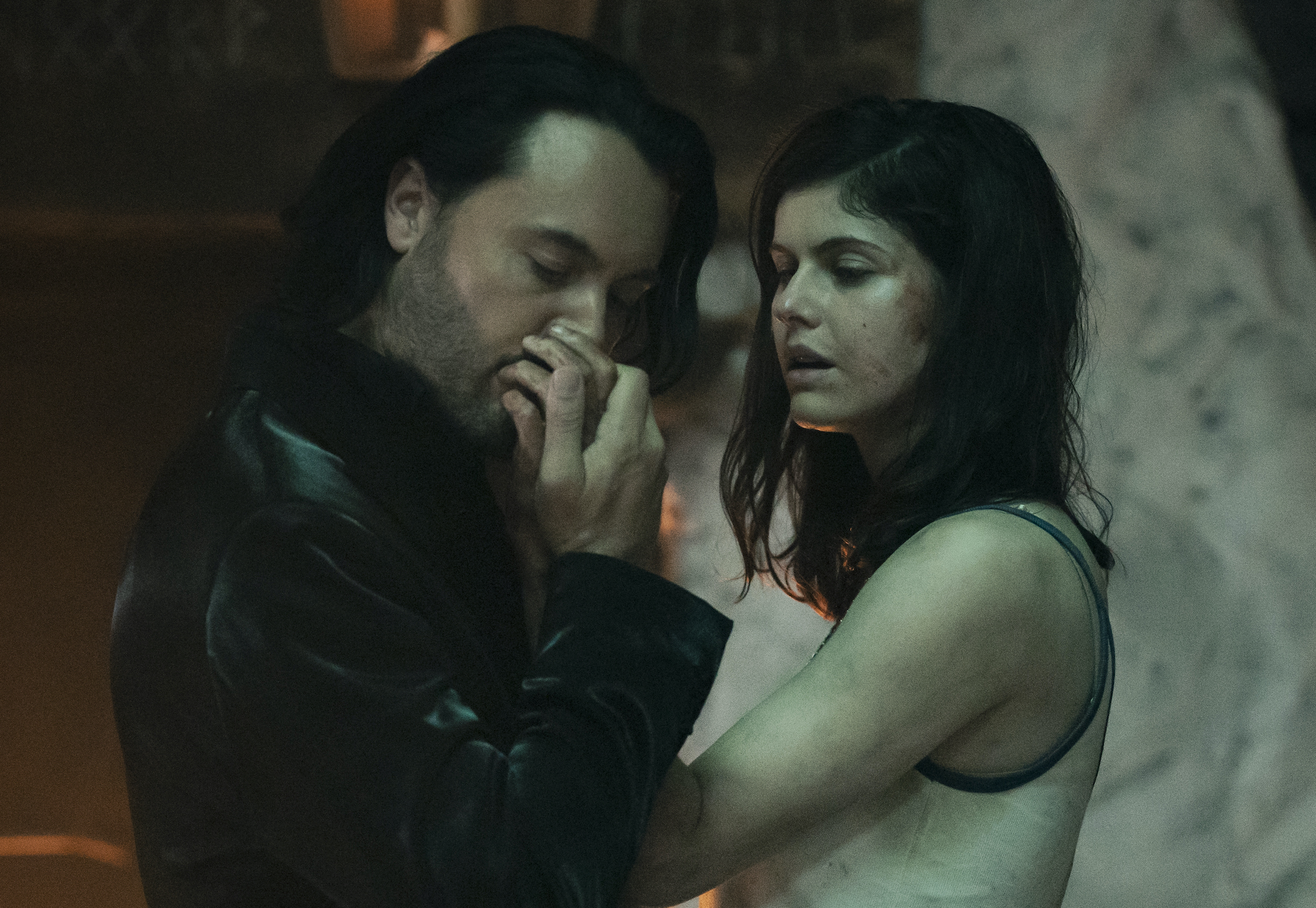 'Mayfair Witches' Season 2 Finale Exclusive Sneak Peek: Can Rowan & Cip ...