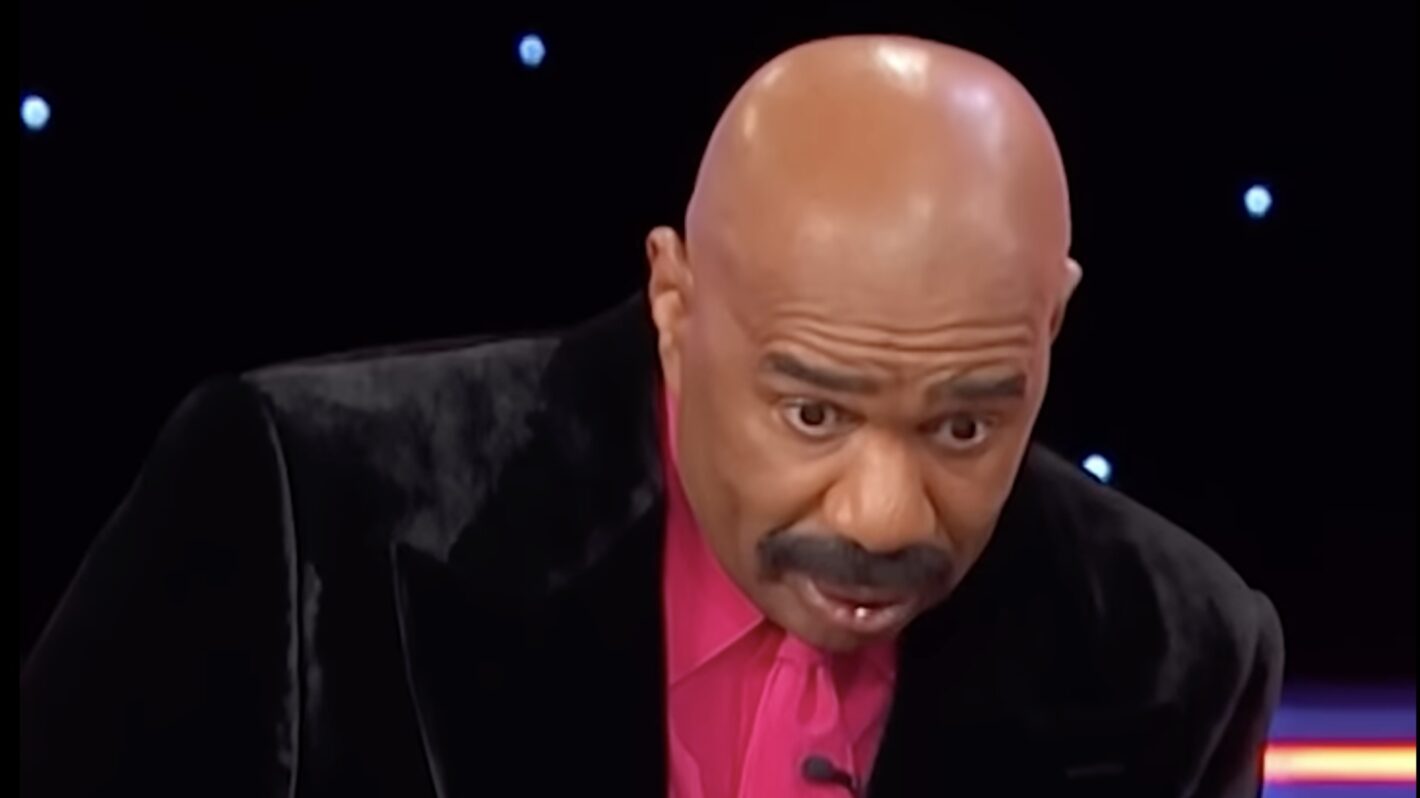 'Family Feud:' Steve Harvey Shocked as Pastor’s NSFW Comment is Caught ...