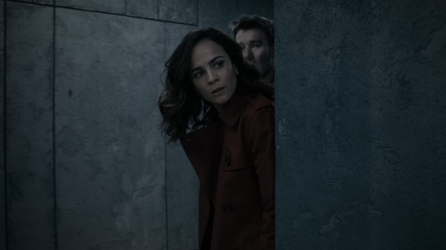 'Dark Matter': Who Is Amanda? Alice Braga Explains Jason's Psychologist Love Interest