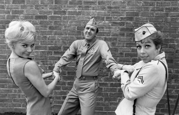 Elizabeth MacRae, 'General Hospital' & 'Days of Our Lives' Actress ...