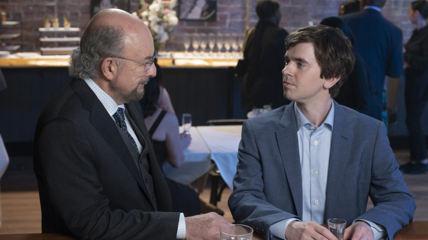 Freddie Highmore Hints Emotional 'Good Doctor' Ending Will 'Come Full ...