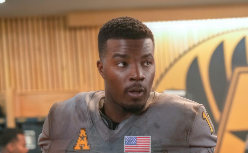 ‘All American’: Daniel Ezra Teases ‘Beautiful’ Series Finale, Says Cast ...