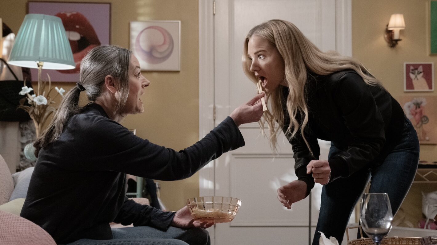 'Criminal Minds: Evolution': Paget Brewster on 'Beautifully Written' Prentiss & JJ Reconnecting ...